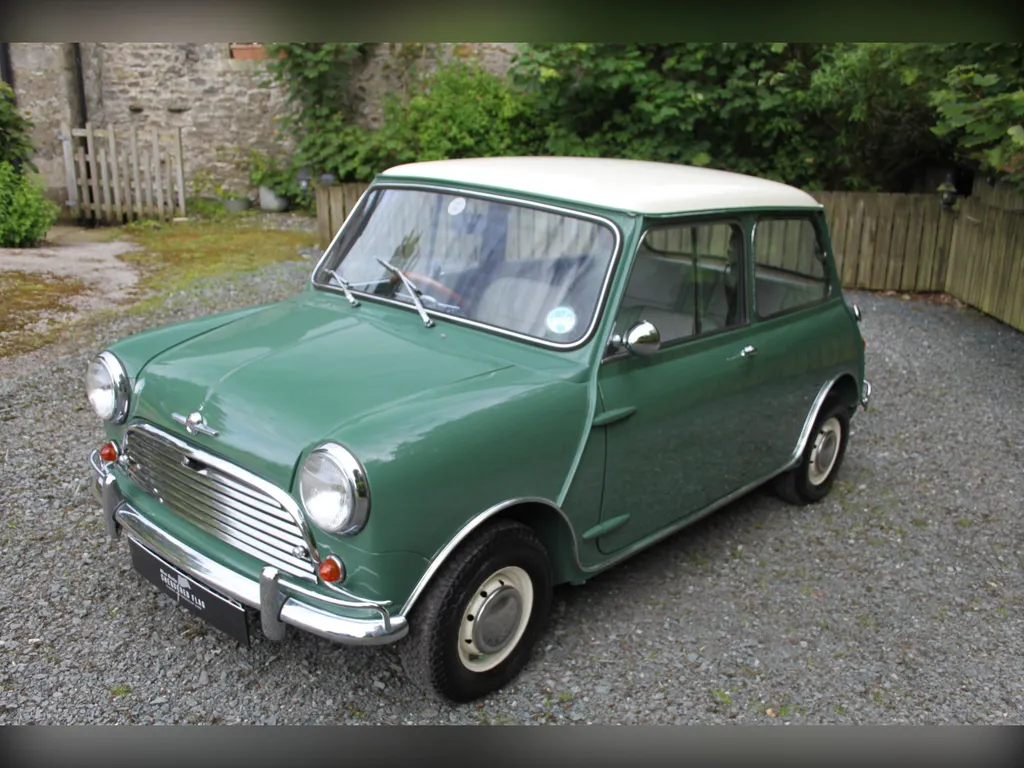 Classic Morris Cars for Sale | CCFS